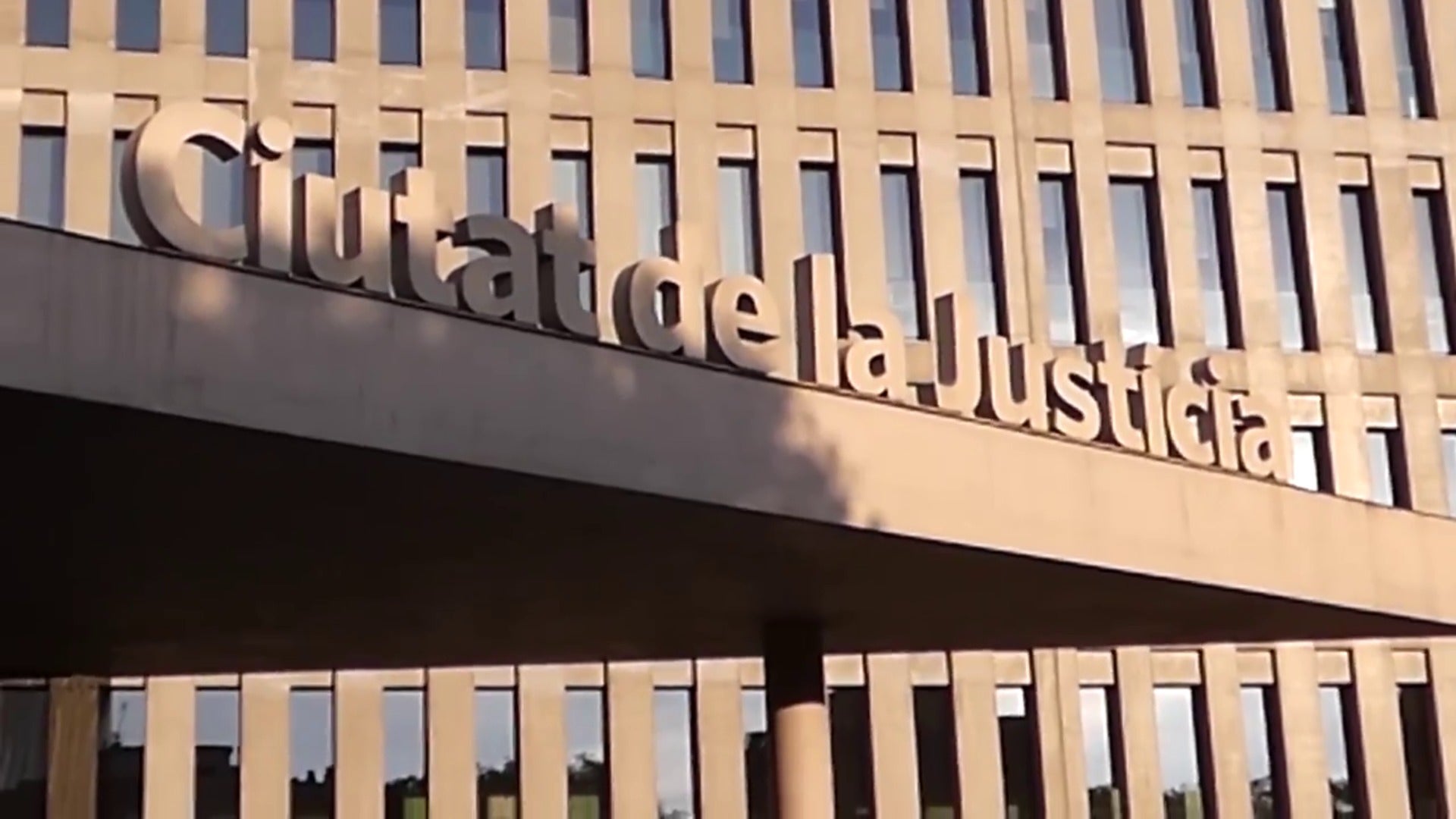 Toman declaración a Ángela Dobrowolski, que continúa detenida | Canarias7